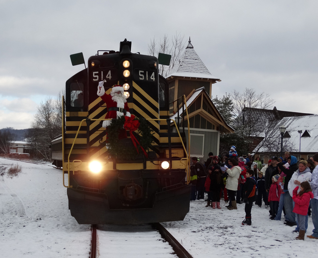 Santa Train to roll into Steamtown National Historic Site in Scranton ...